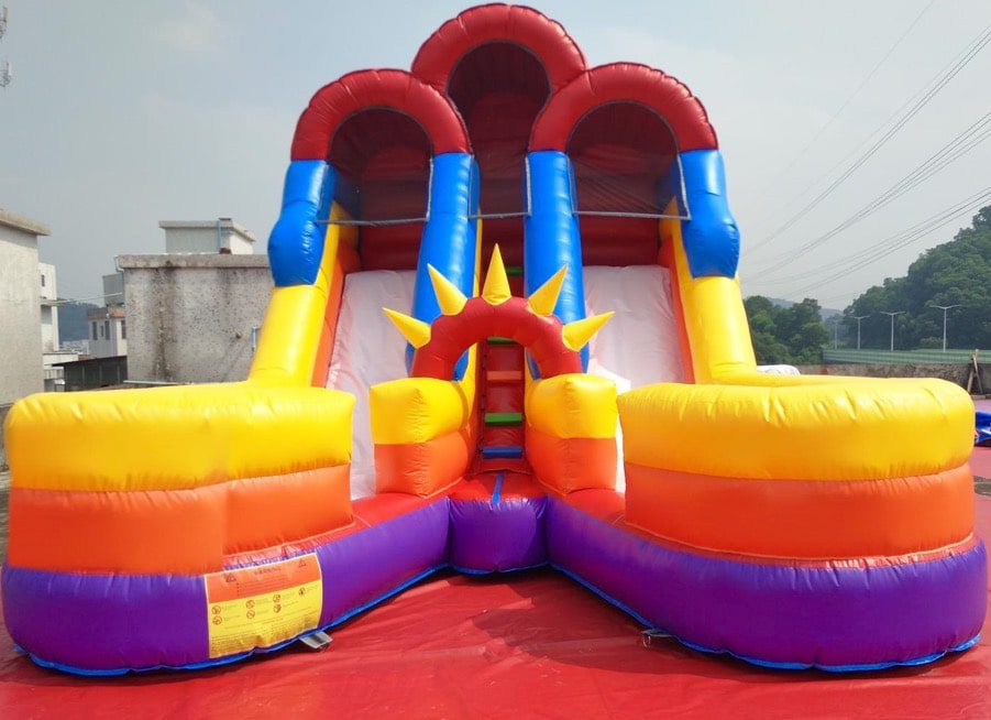 Le toboggan gonflable Rainbow Slide | Garden Castle